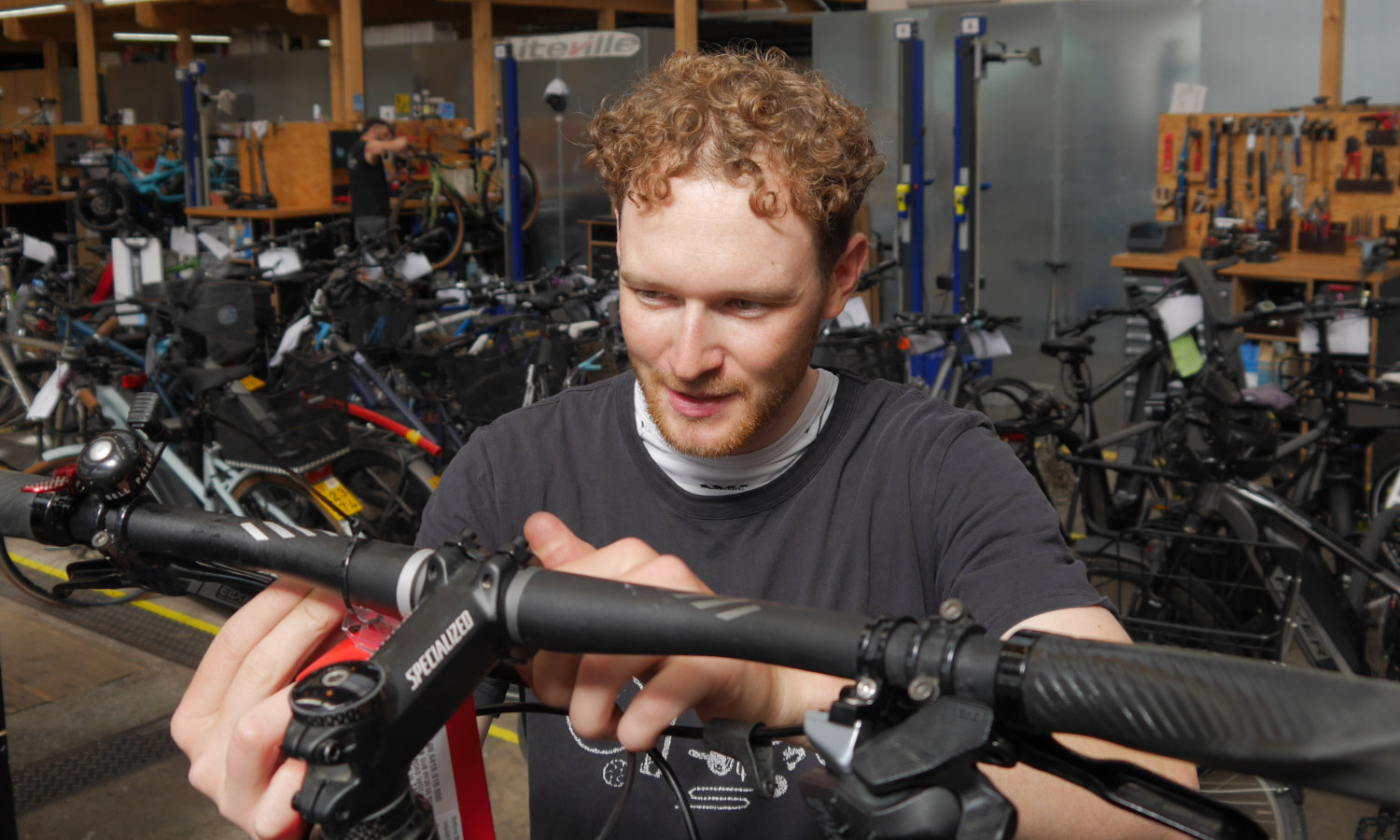 Bravo, Dominic! - Velogeschäft und Werkstatt, Velociped Kriens/Luzern